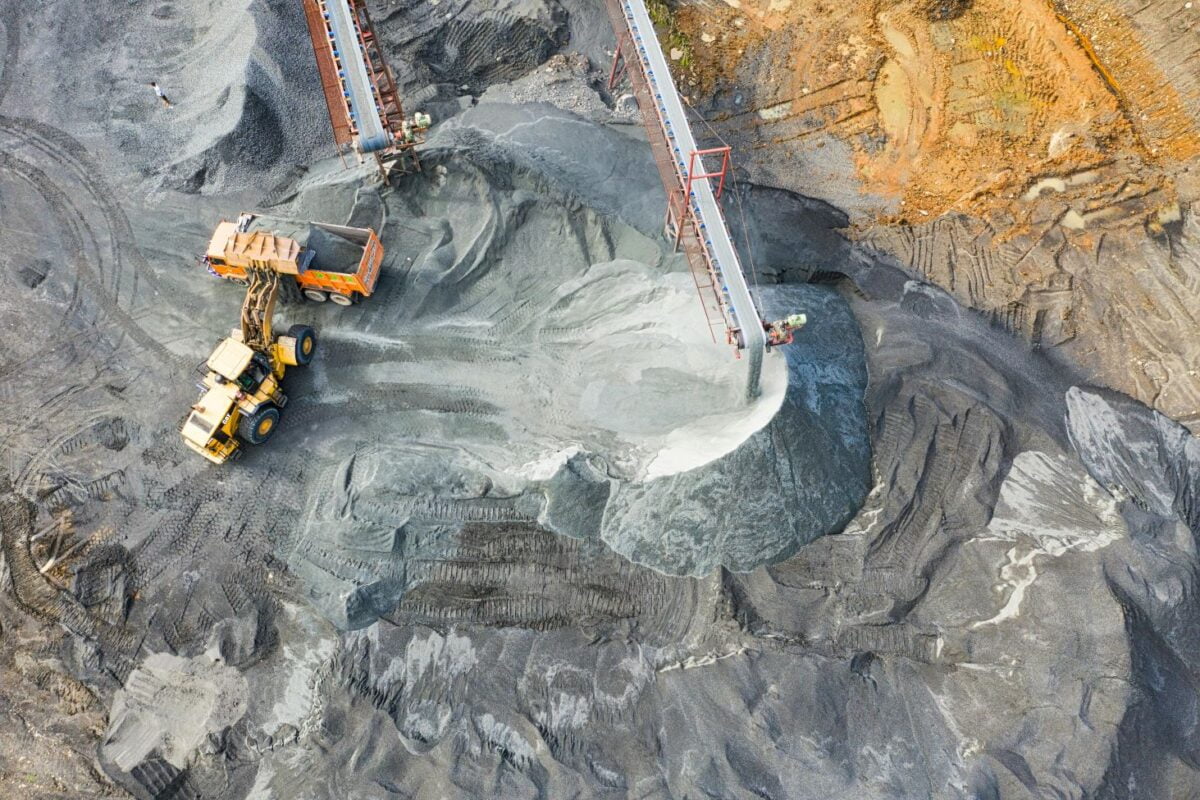 Top 10 Facts About the Mining Industry - TechDiggersBlog